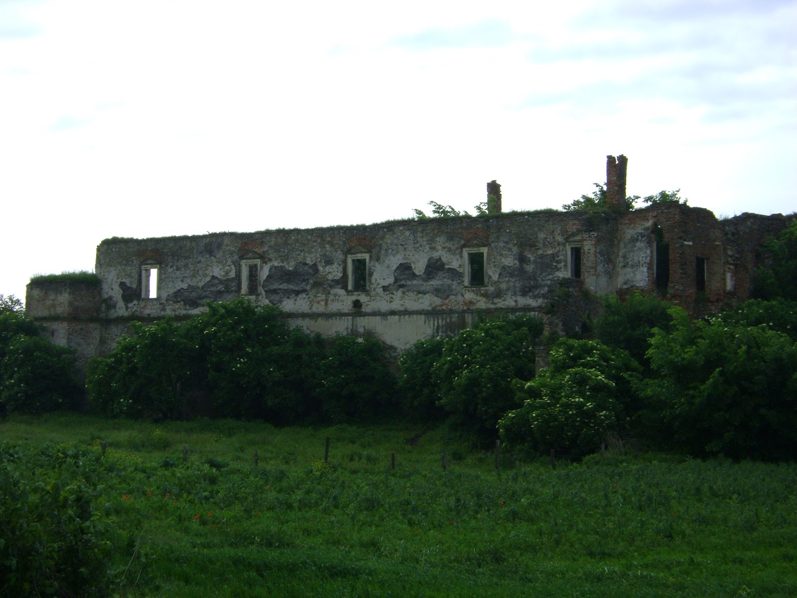 Ştiinţă pentru toţi: Castelul Martinuzzi Jud. Alba