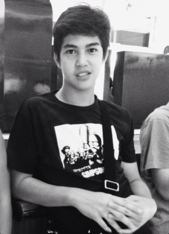 Biografi Artis: BIodata El Rumi