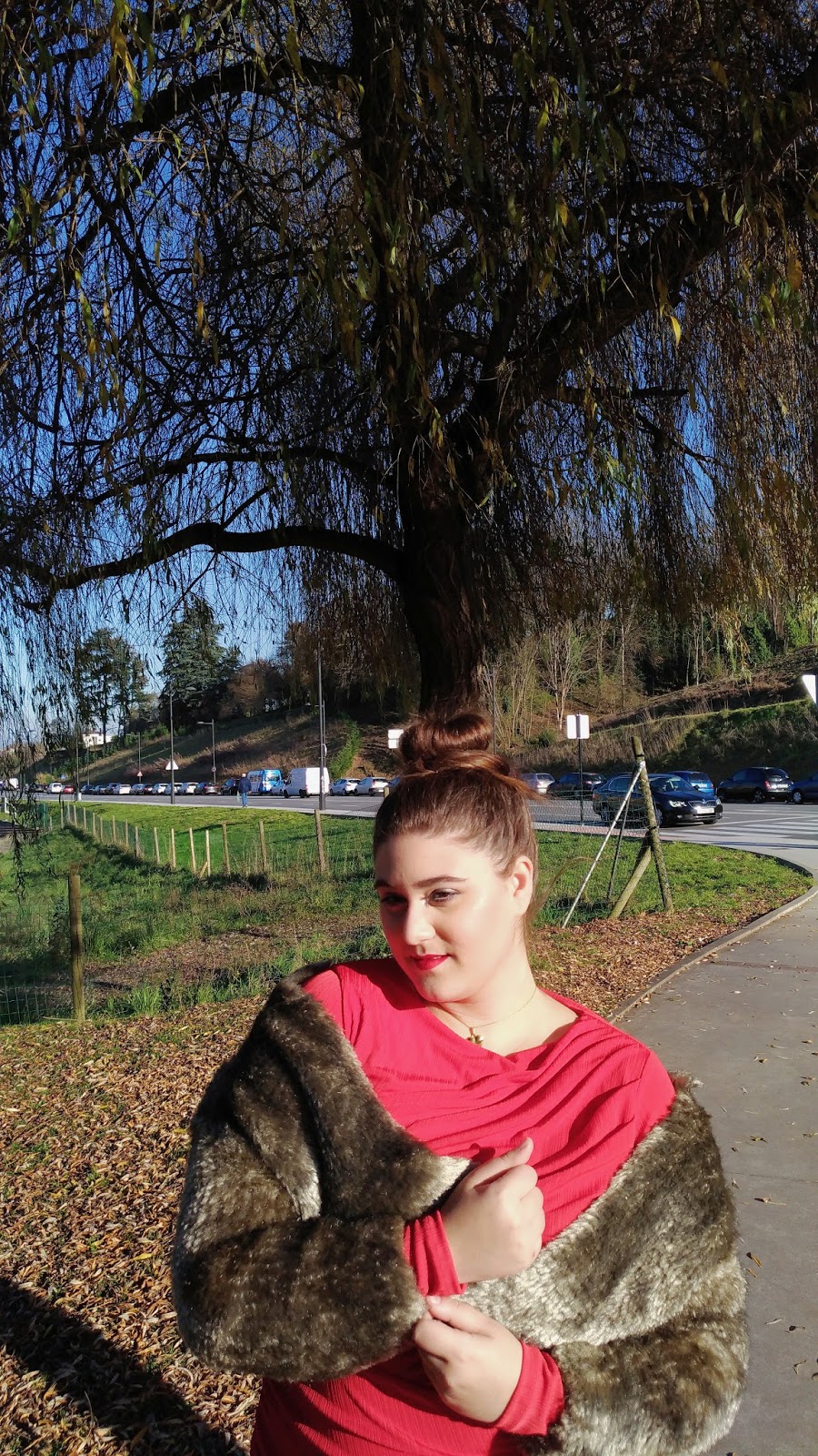 Secretos de Belleza: Sophisticated red dress ~ Curvy & Plus size woman