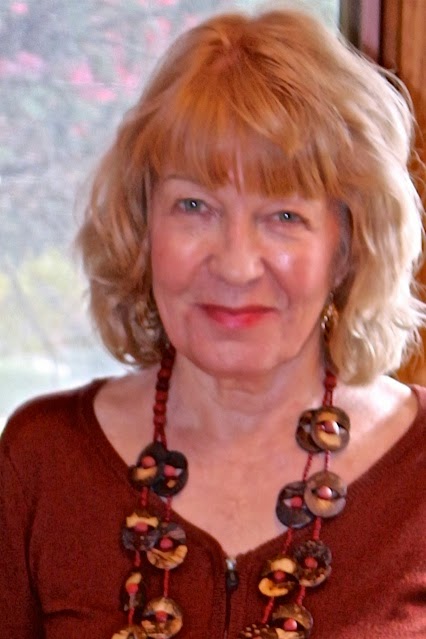 Jean Rae's Instagram, Twitter & Facebook on IDCrawl