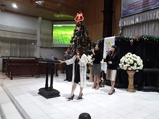 frankydanielmamahit: Pdt. Olga Ling Massie memimpin ibadah KPI GMIM ...