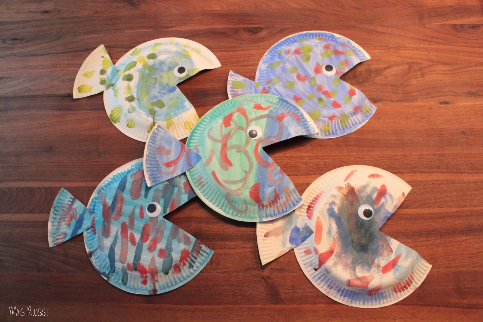 Mrs. Rossi: DIY: Fische basteln
