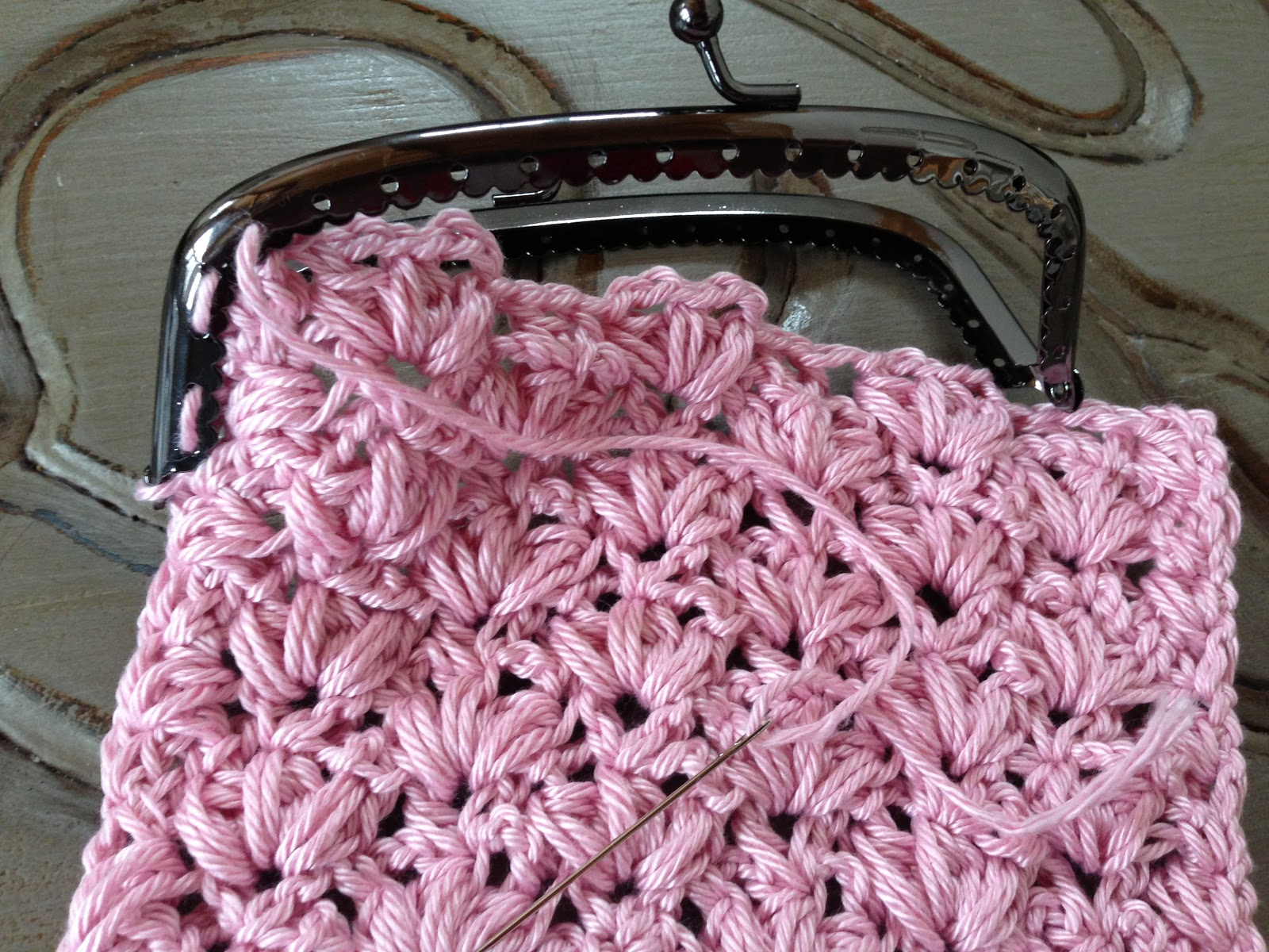 Annoo's Crochet World: Shabby Chic Evening Purse Free Pattern
