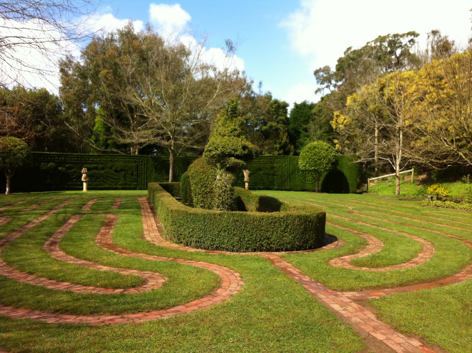 Things to do with Under 5's: The Enchanted Maze Garden