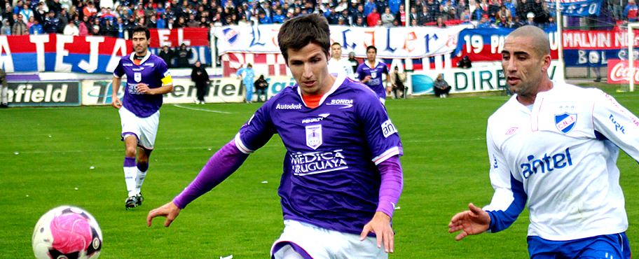 Fútbol Mundial Kits - Uruguay: Defensor Sporting - 2012/2013 (home y away)