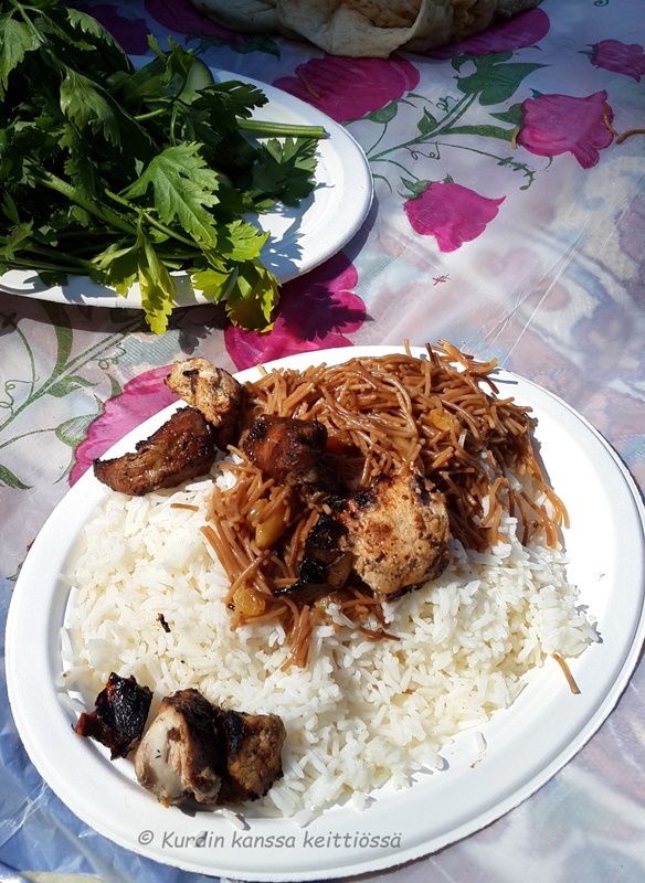 Shish tavuk kebab - Turkkilainen kana kebab | Kurdin kanssa keittiössä