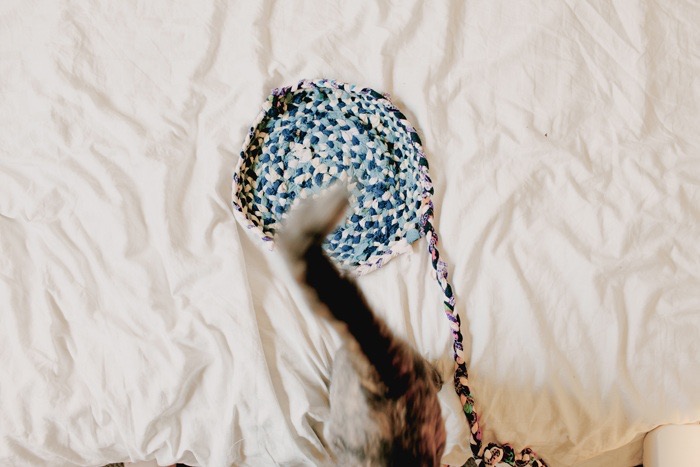 Burntfeather: Circle Rag Rug DIY