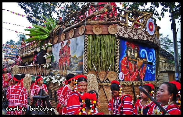 Bukidnon Photo Journal: Kaamulan Festival 2012: The Street Dancing Floats