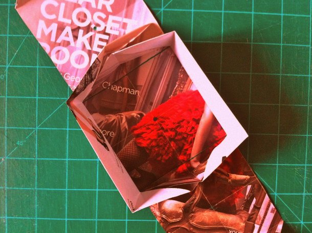 DIY: make paper boxes out of junk mail