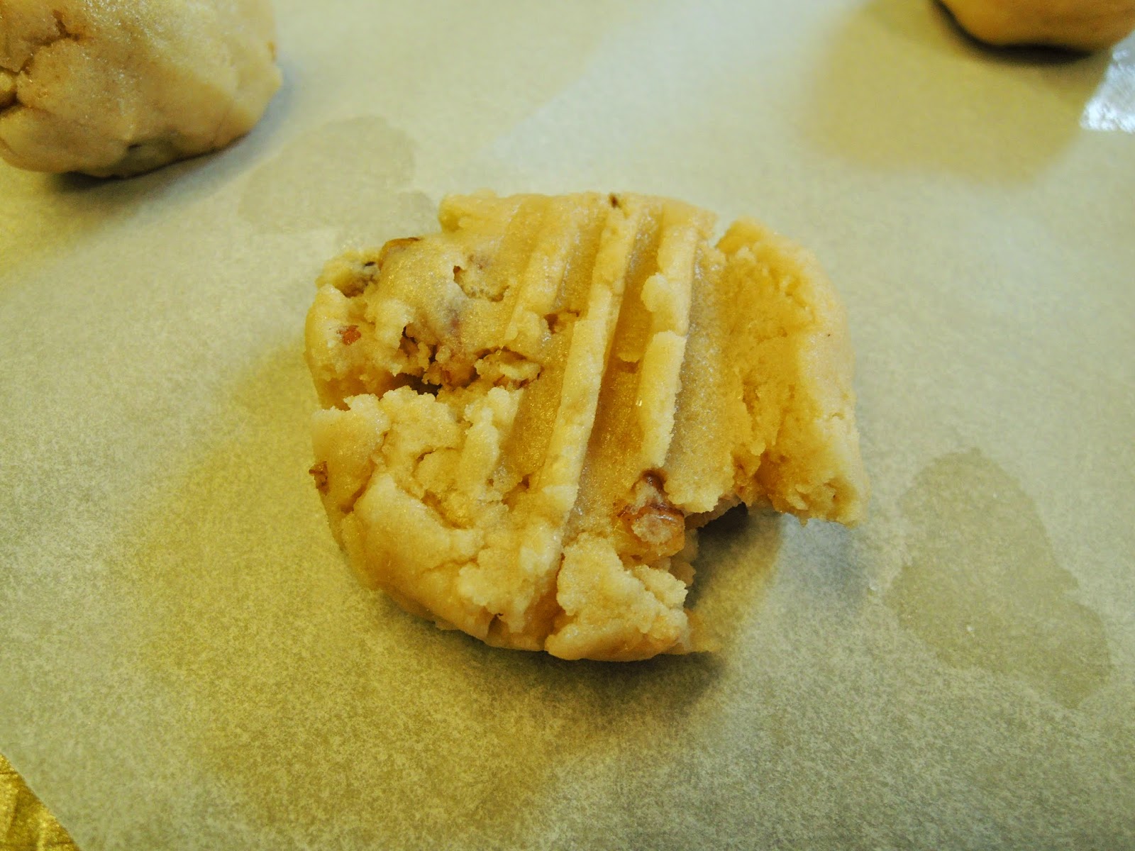 Holly Goes Lightly: Ann's Delicious Cookies