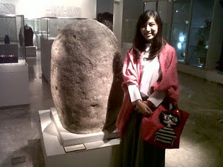 XII IPA 2 LABSKY: Tugu and Ciaruteun Inscriptions of Tarumanegara Kingdom