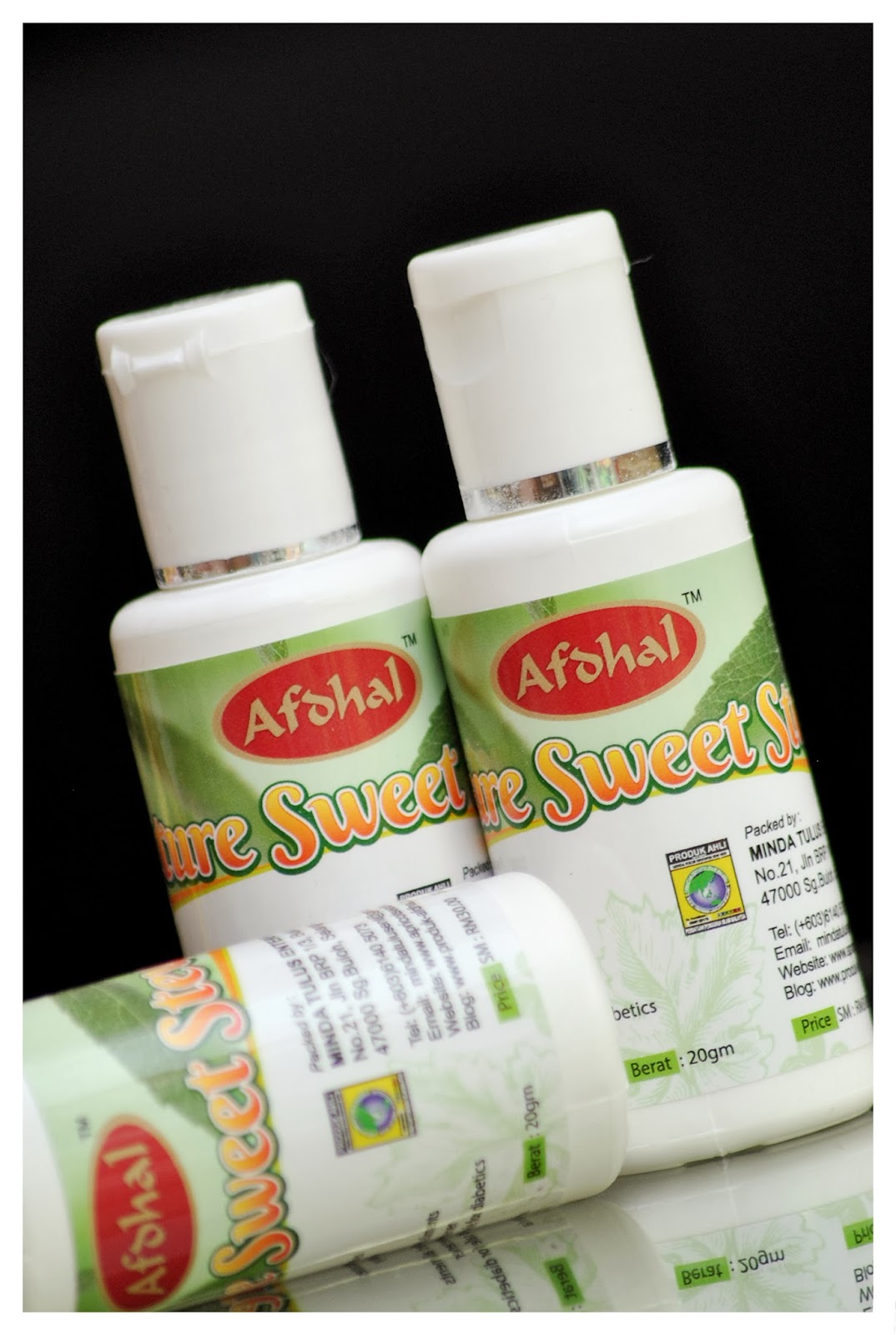 AFDHAL-SIHAT DAN CANTIK BERSAMA APRIKOT: PRODUK