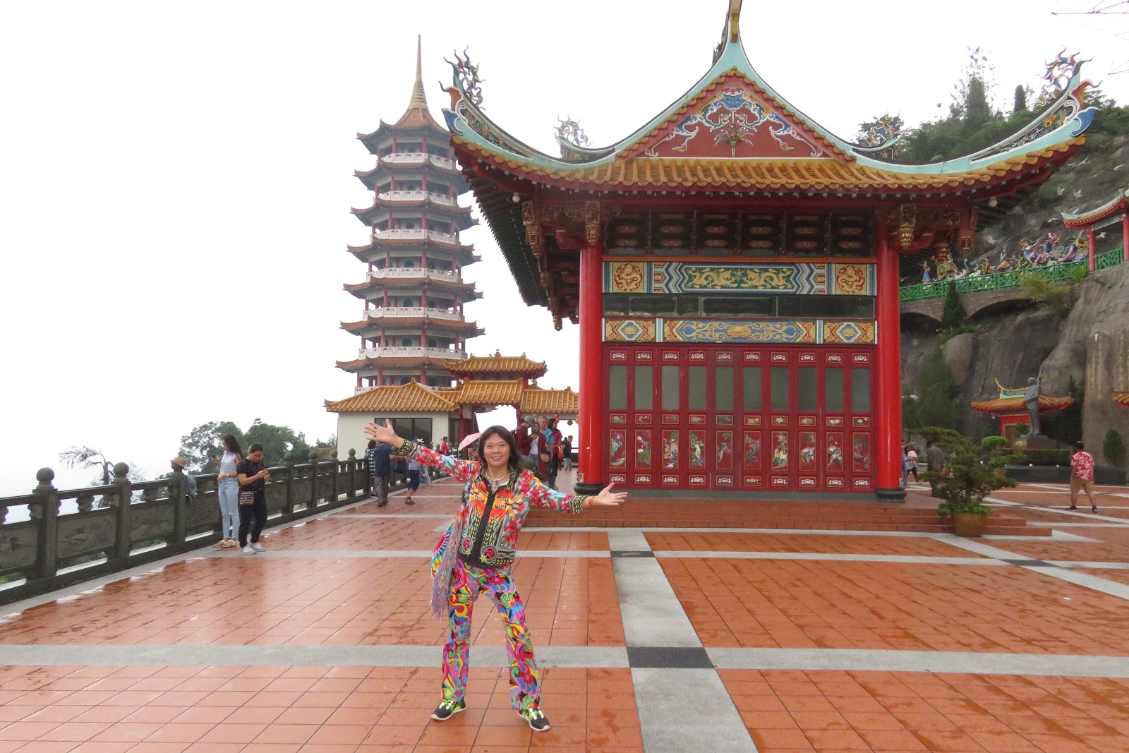 Kee Hua Chee Live!: CHIN SWEE TEMPLE AT RESORTS WORLD GENTING IS A ...