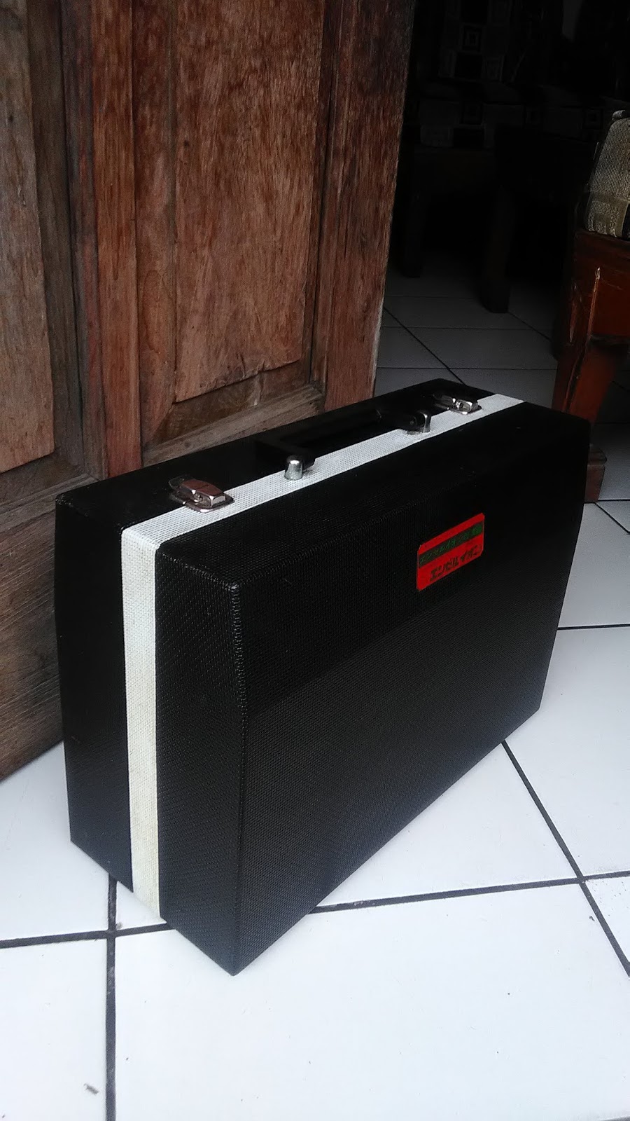 Gaya Antik Galeri : Vintage Koper kayu Made In Japan