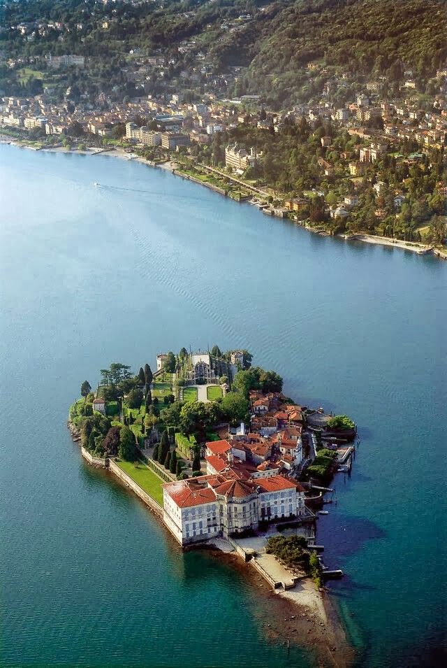 Stunning Views: Isola Bella, Italy