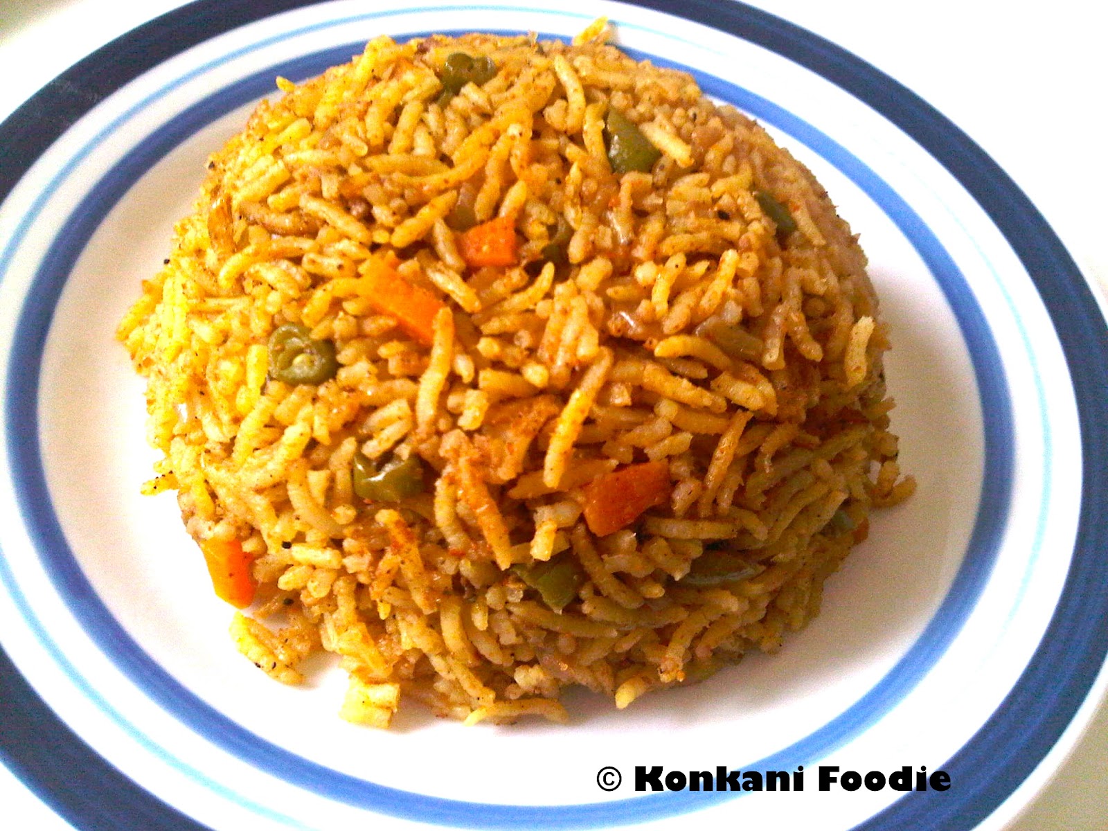 Konkani Foodie: Tava Pulav - Popular Mumbai Street Food