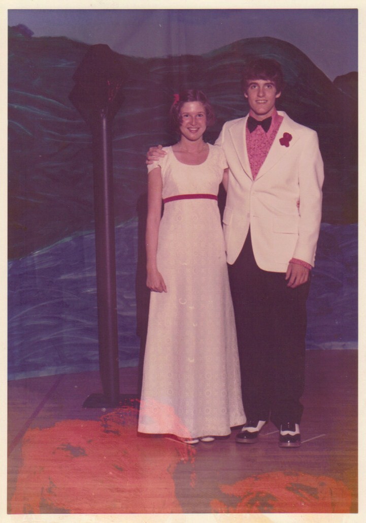 String o' Pearls: Prom Night 1975: We Were Stylin'!