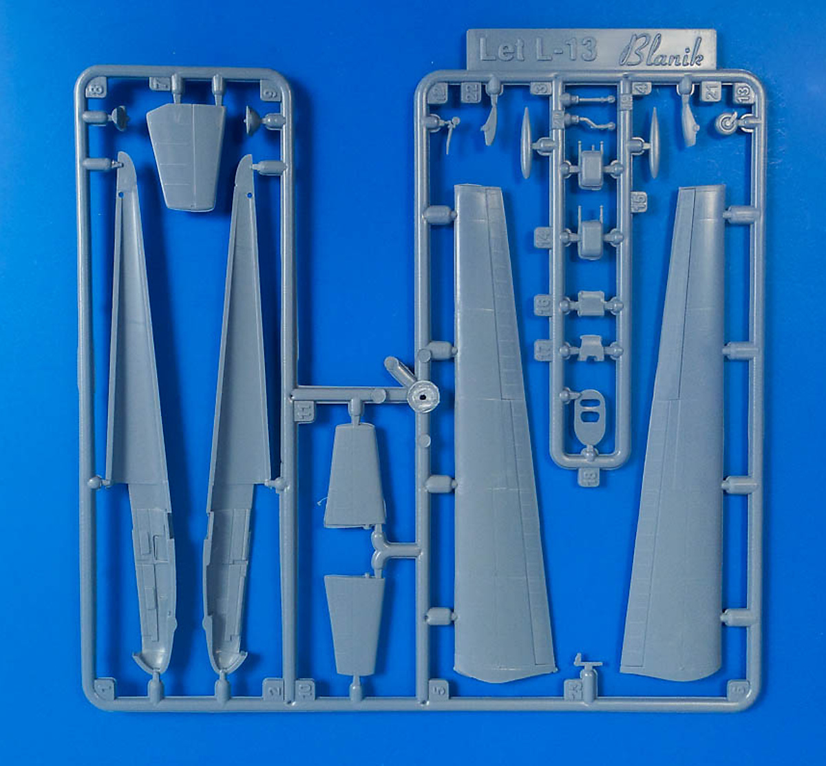 L-13 Blaník in 1/72 (SH72342)