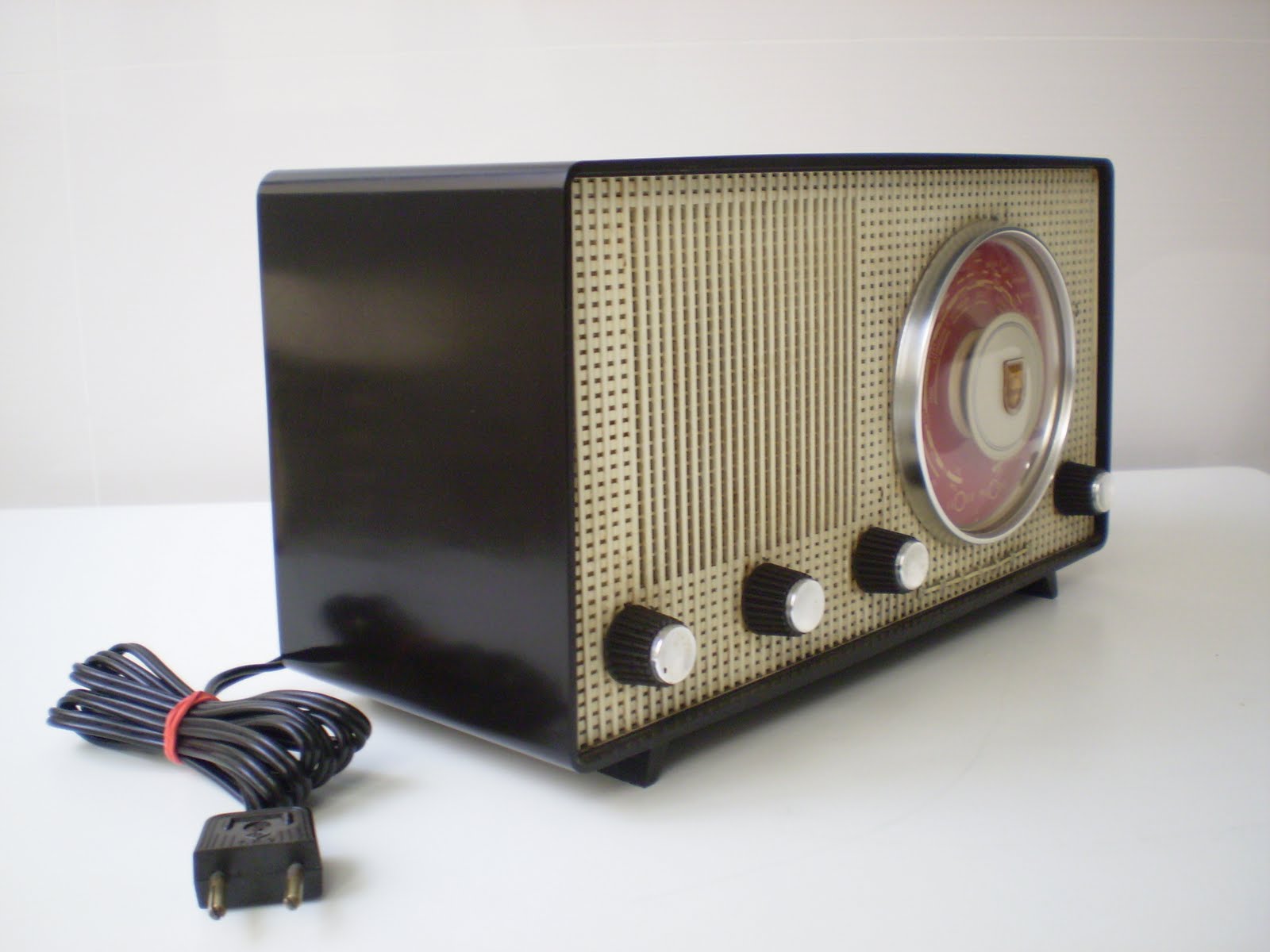 Vintagería: Radio Philips 1956