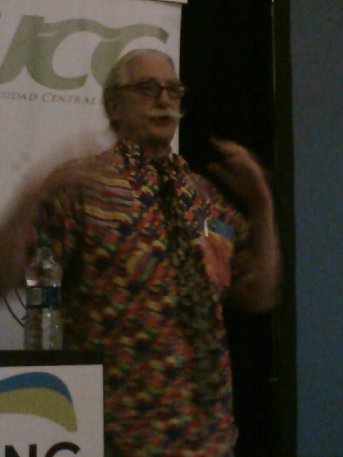 Vivir y Fluir: La enseñanza de Dr, Patch Adams