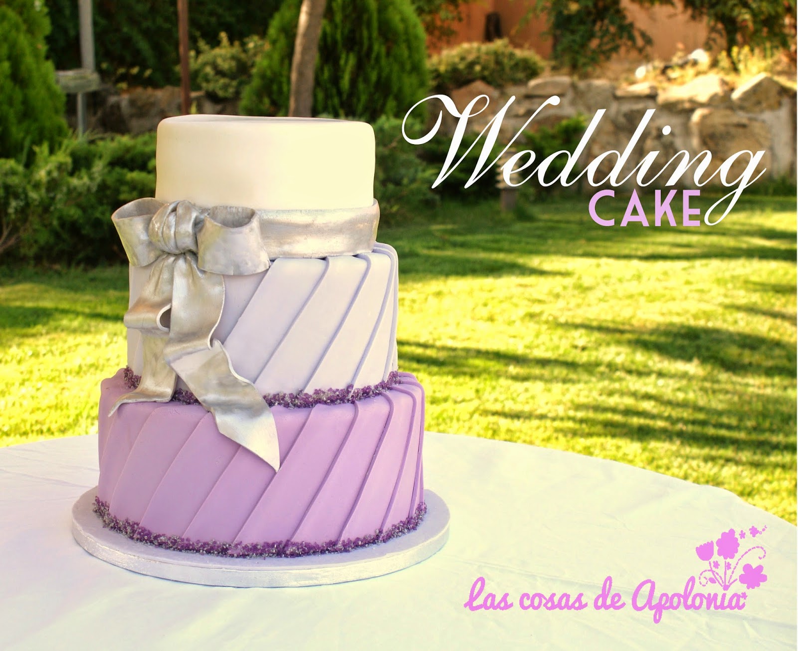 Tarta de boda en tonos lila