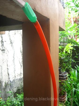 Practical Gardening: DIY Mini-Gutters to Collect Rain Water