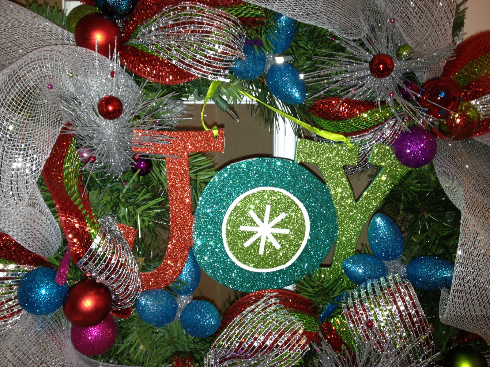 Engineering Life and Style: Wreaths, Wreaths.....And More Wreaths