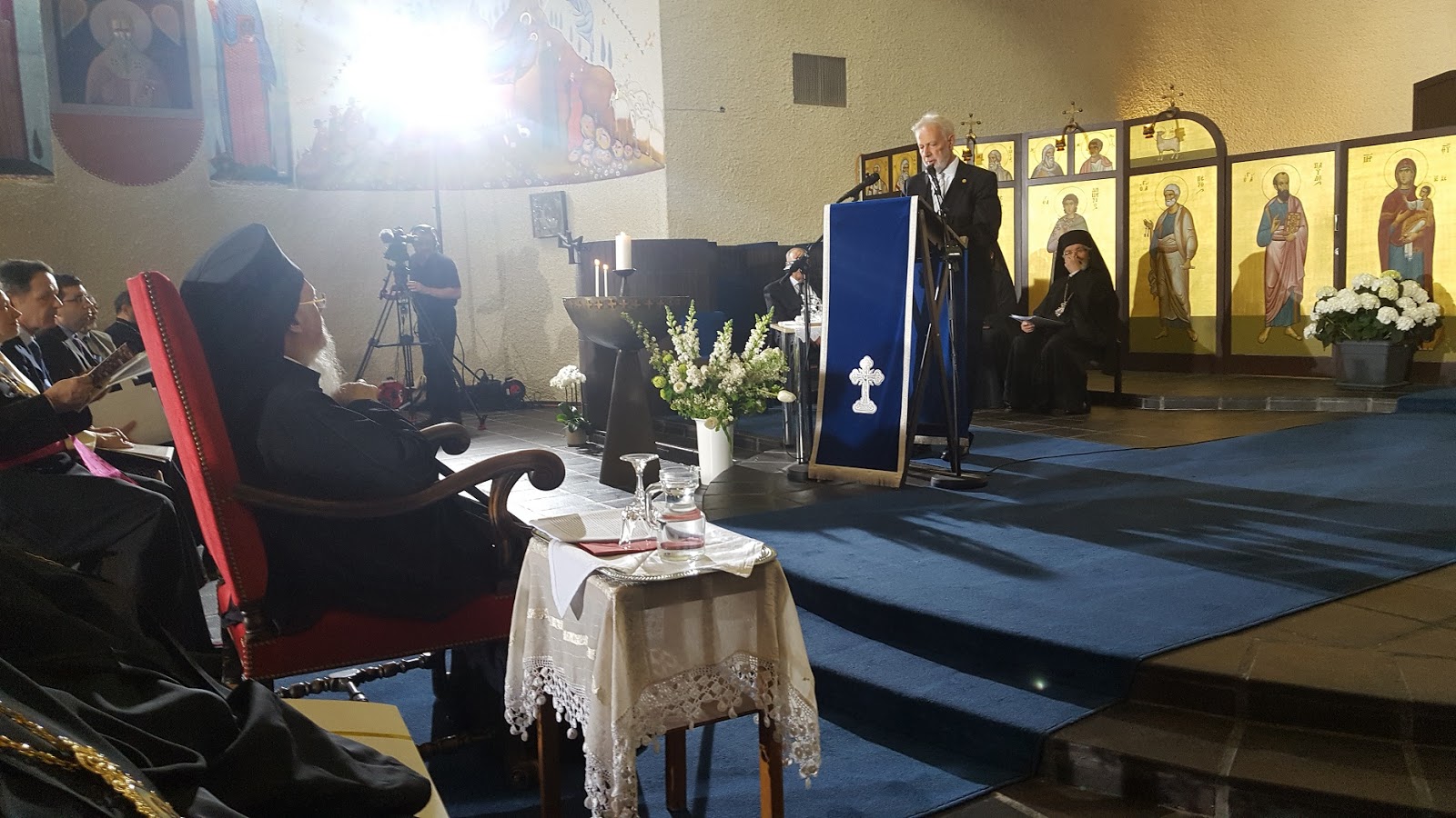 ΦΩΣ ΦΑΝΑΡΙΟΥ: ΞΕΚΙΝΗΣΑΝ ΣΤΟ ΣΑΜΠΕΖΥ ΟΙ ΕΚΔΗΛΩΣΕΙΣ ΠΡΟΣ ΤΙΜΗΝ ΤΟΥ ...