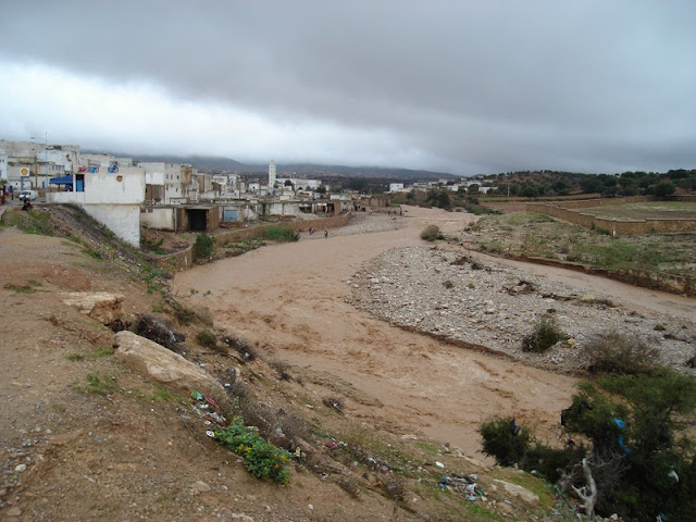 L'OUED SMIMOU. MAROC.