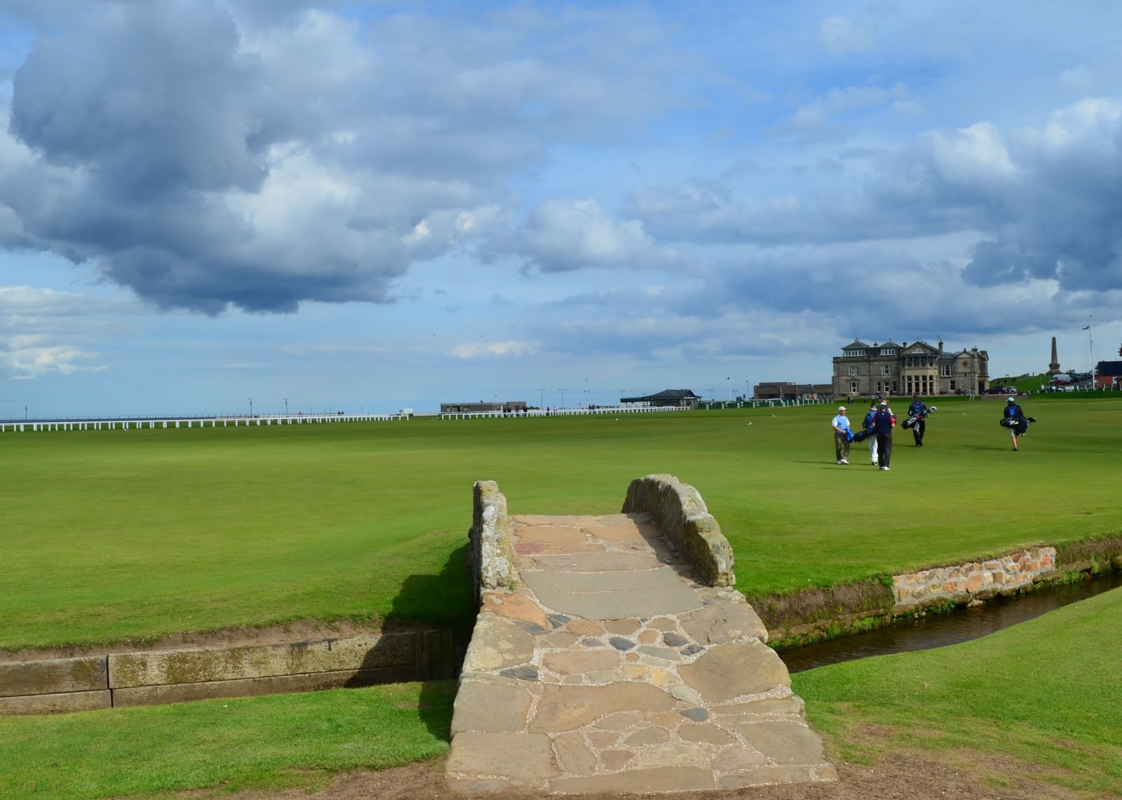 Tour Scotland: Tour Scotland Photographs Swilcan Bridge Old Course St ...