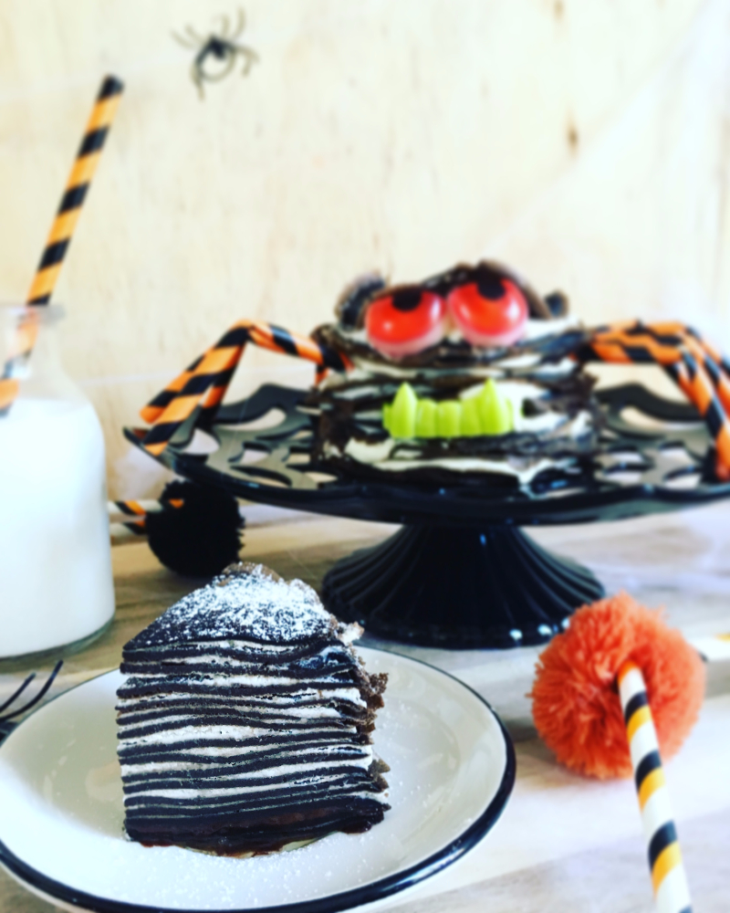 Creepy Crepe Cake - Delirios de Cocina