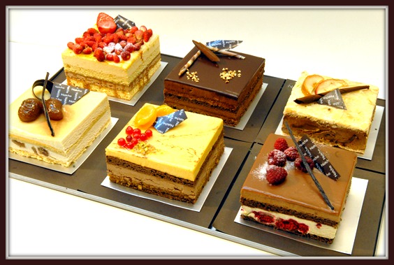 Sobre la mesa.: Pasteleria!!