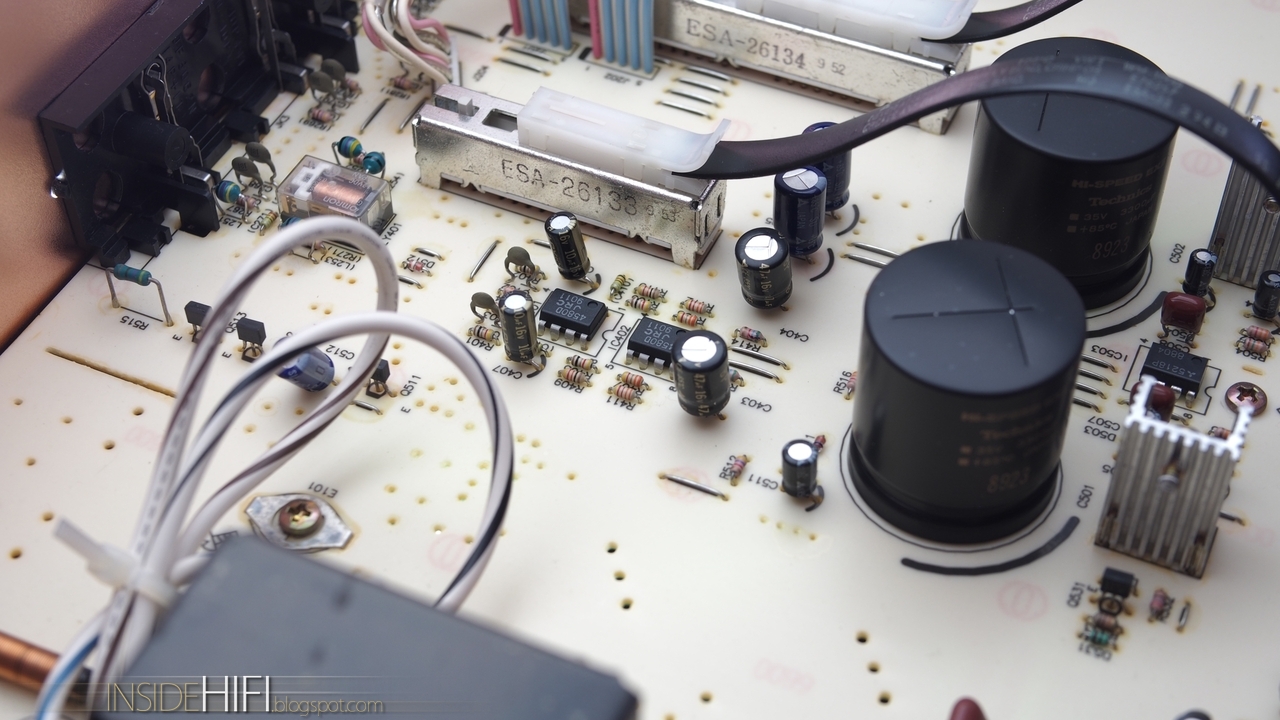 Inside Hi-Fi: Technics SU-A40 (SU-A40EG-K)
