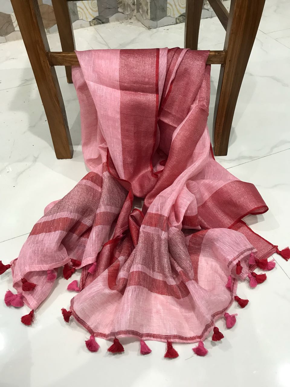 Latest Pure Plain Lenin/Linen Sarees with contrast blouse