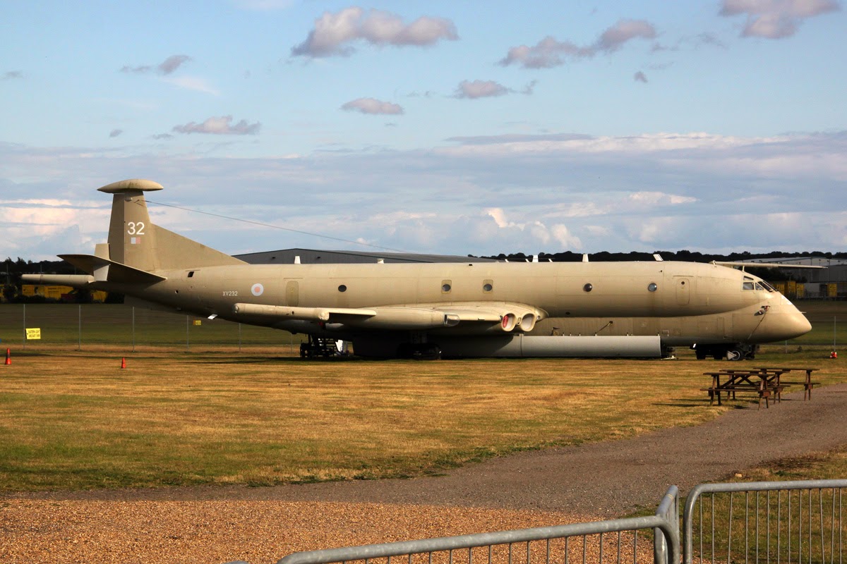 Planes and Trains - Planes 2014: XV232 / Hawker Siddeley Nimrod MR2 ...