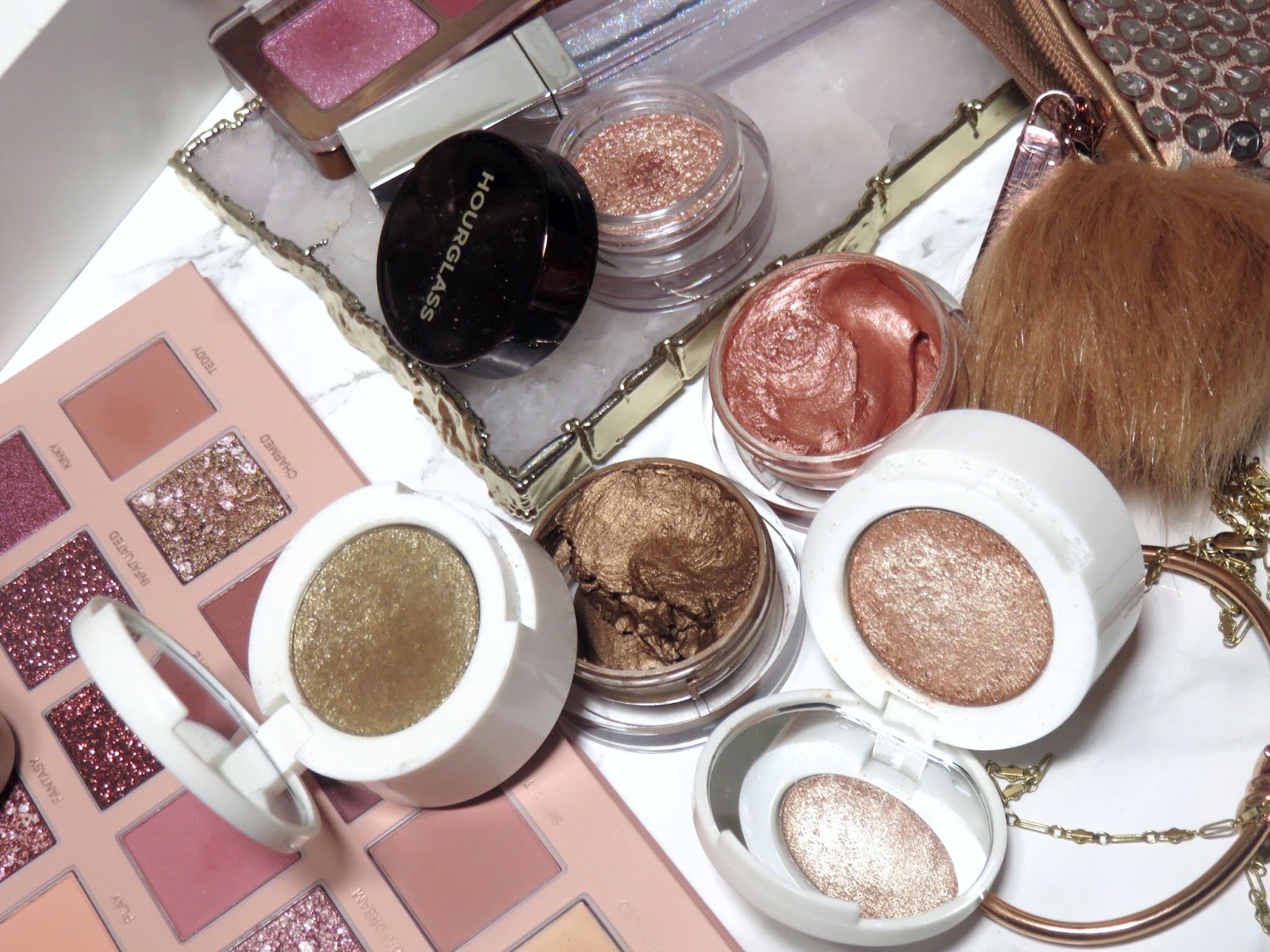 | Loves | 10 Shimmering and Glowing Products for New Year's Eve ...