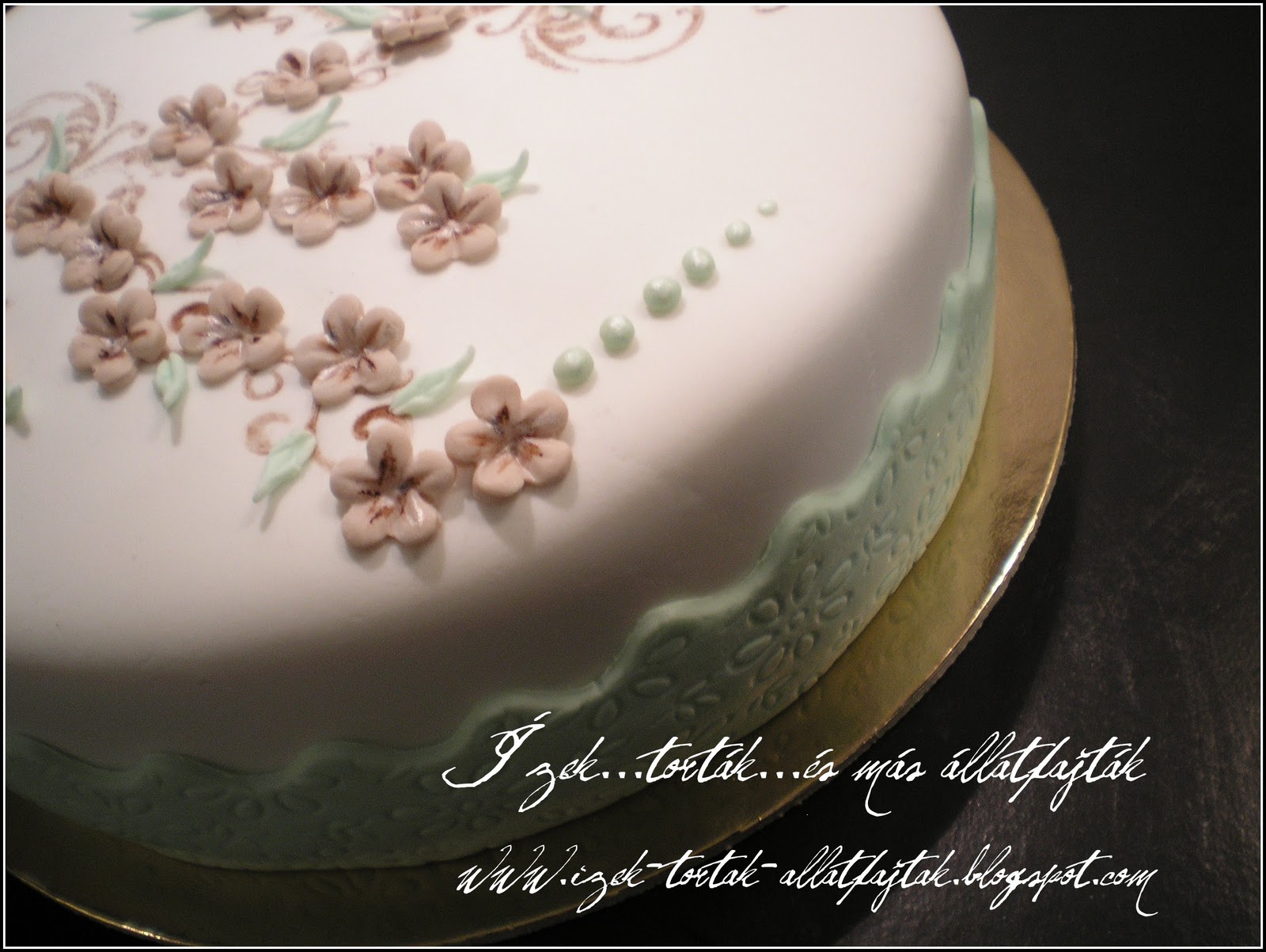 Ízek...torták...és más állatfajták: CSAK TORTÁK
