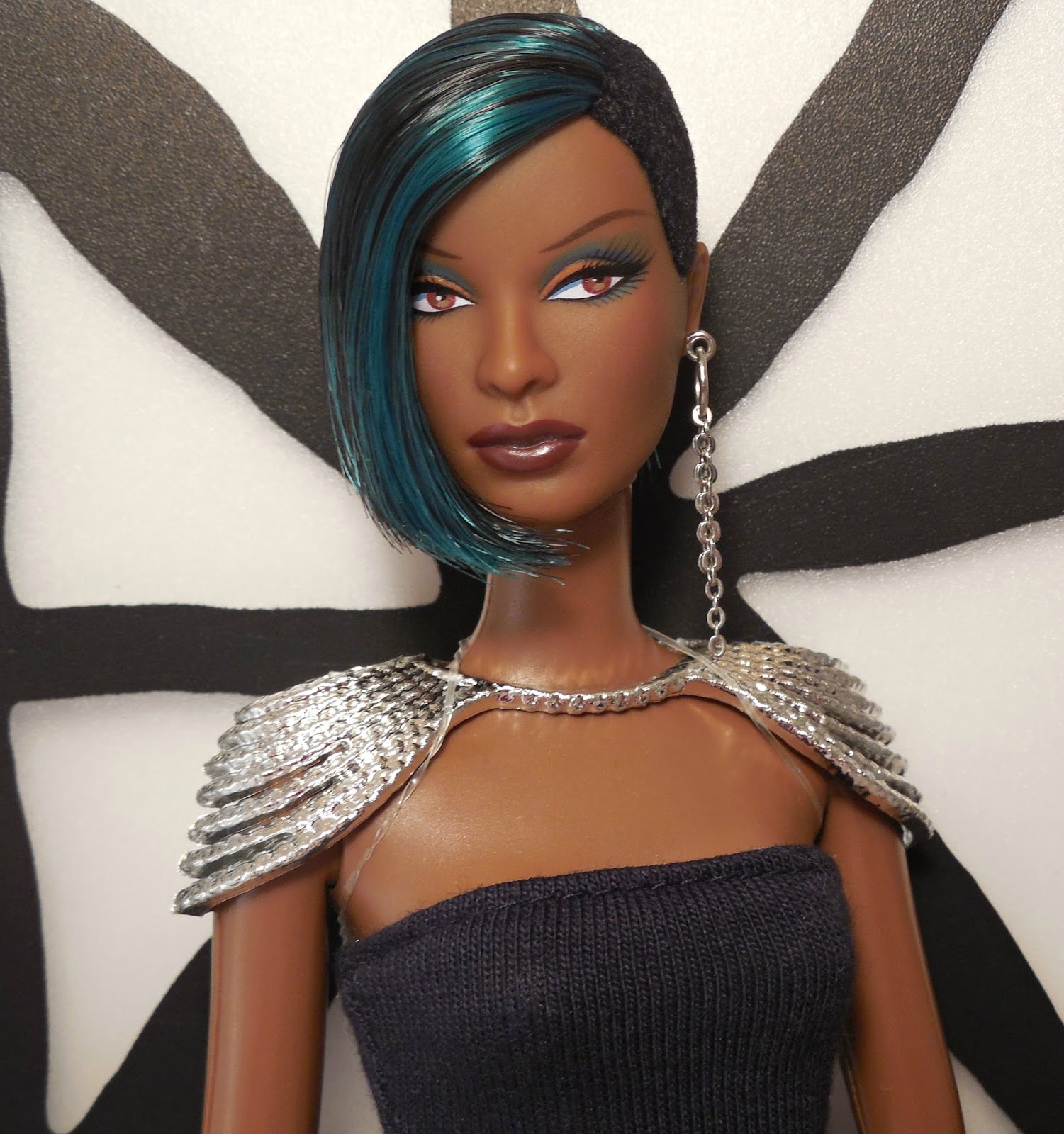 Doll Affinity: Warning: Edgy Makeovers Inside