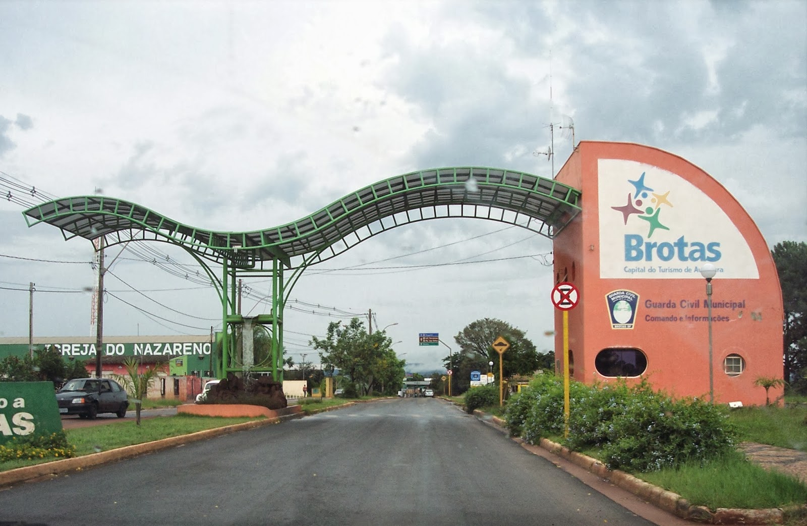 Lugares e Seus Passeios: Brotas - SP: Aventura no meio da mata