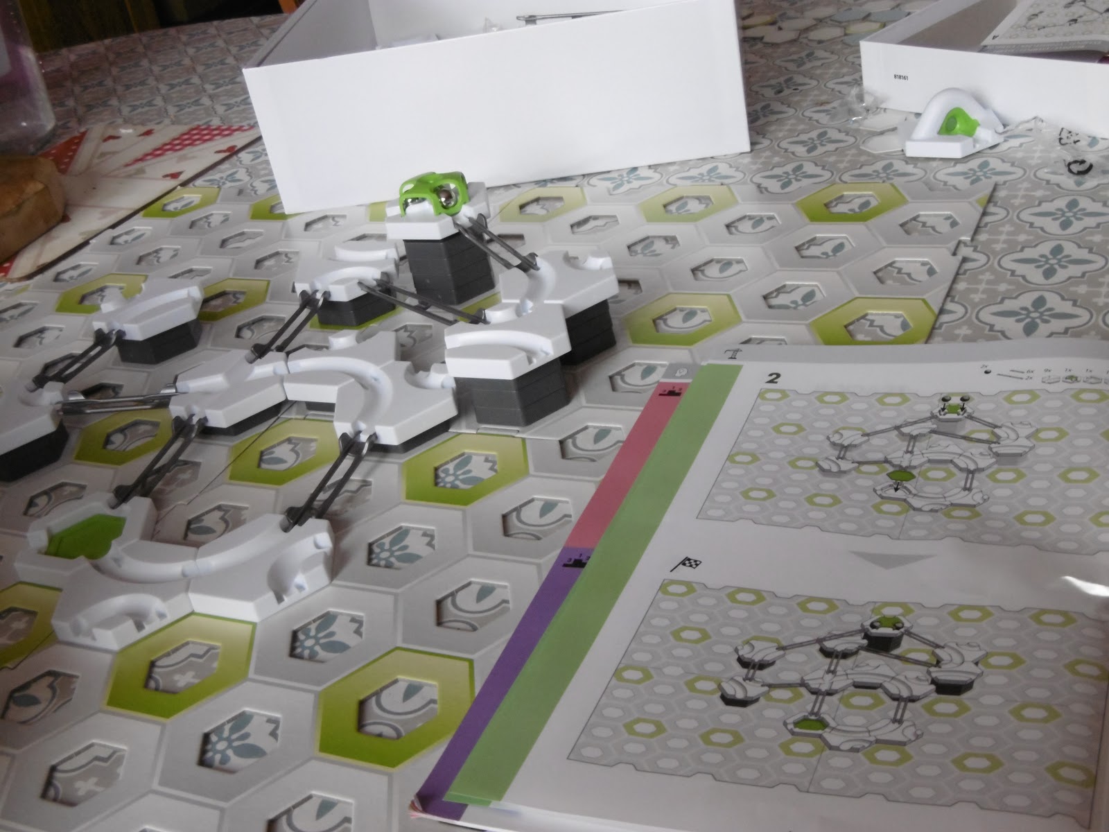 Madhouse Family Reviews: Ravensburger GraviTrax review