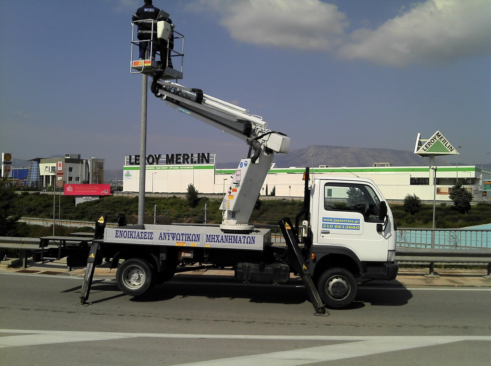 ΕΝΟΙΚΙΑΣΕΙΣ ΑΝΥΨΩΤΙΚΩΝ ΜΗΧΑΝΗΜΑΤΩΝ: ΚΑΛΑΘΟΦΟΡΑ ΟΧΗΜΑΤΑ