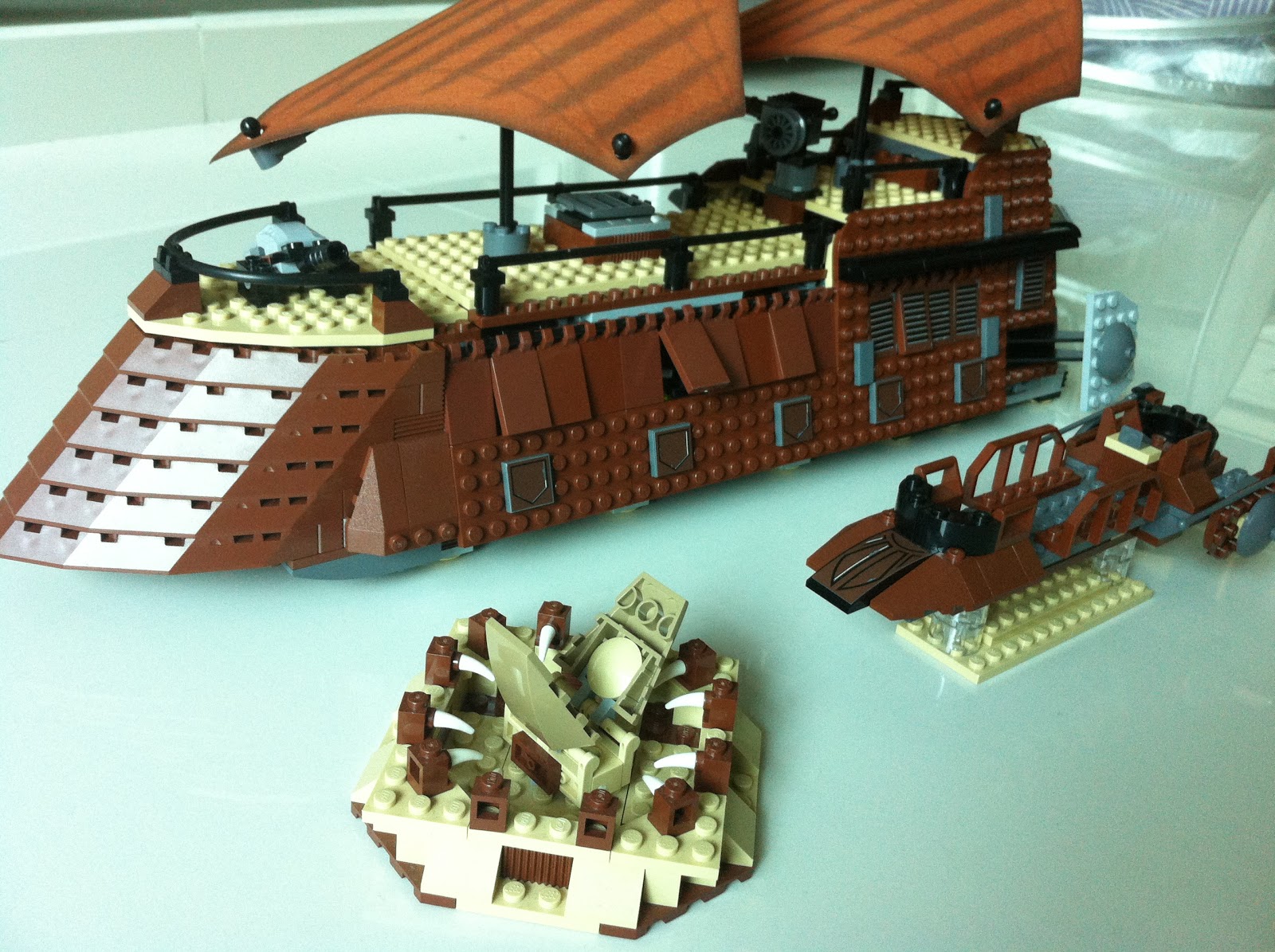 The Marriage of LEGO and Star Wars: Review: 6210 Jabba's Sail Barge