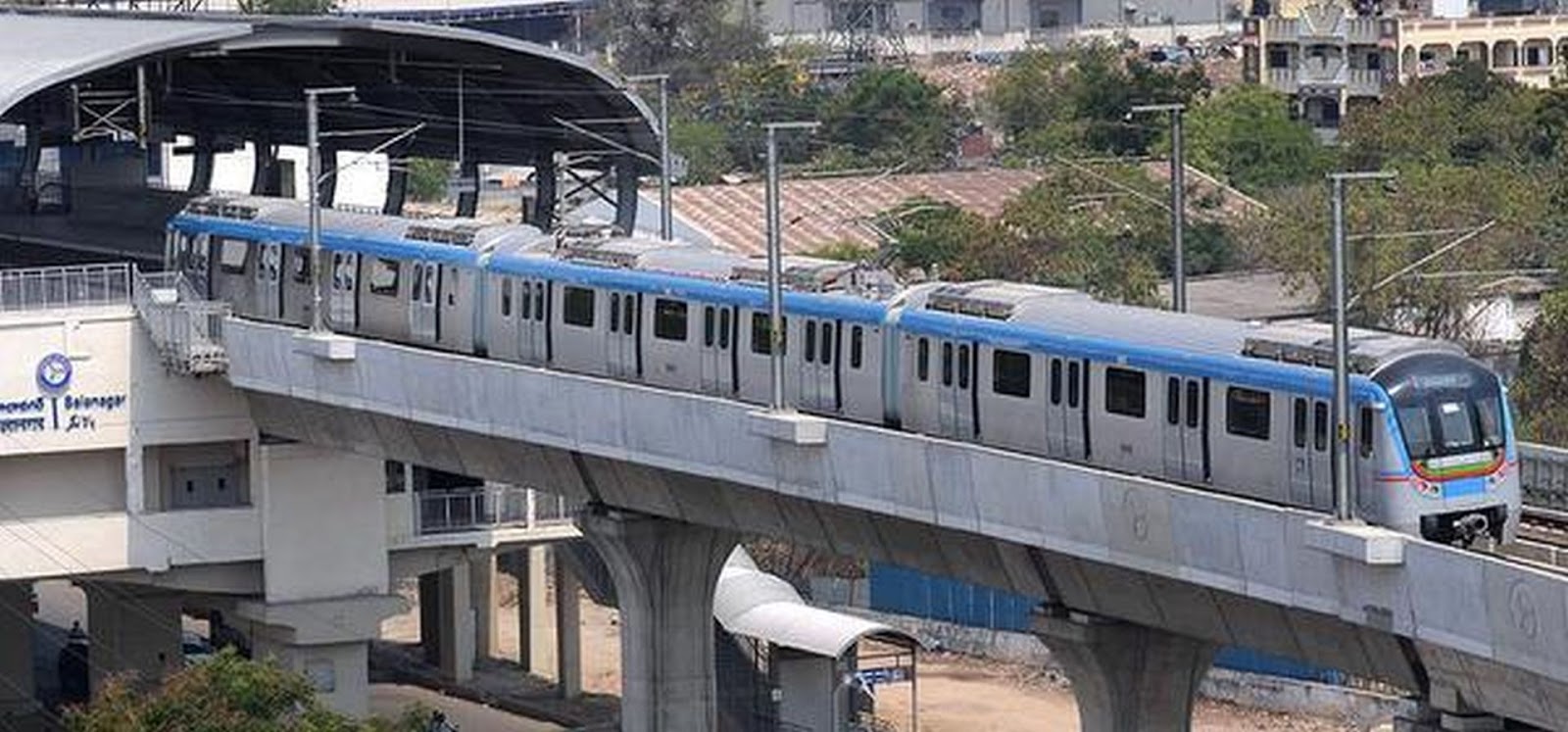 Raghu's column!: The Hyderabad Metro Rail has finally arrived!