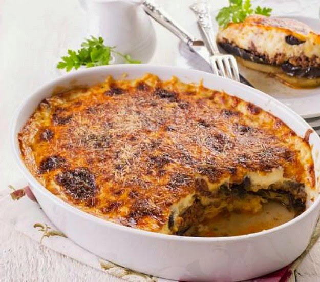 Totally Tutorials: Tutorial - How to Make a Potato and Meat Moussaka