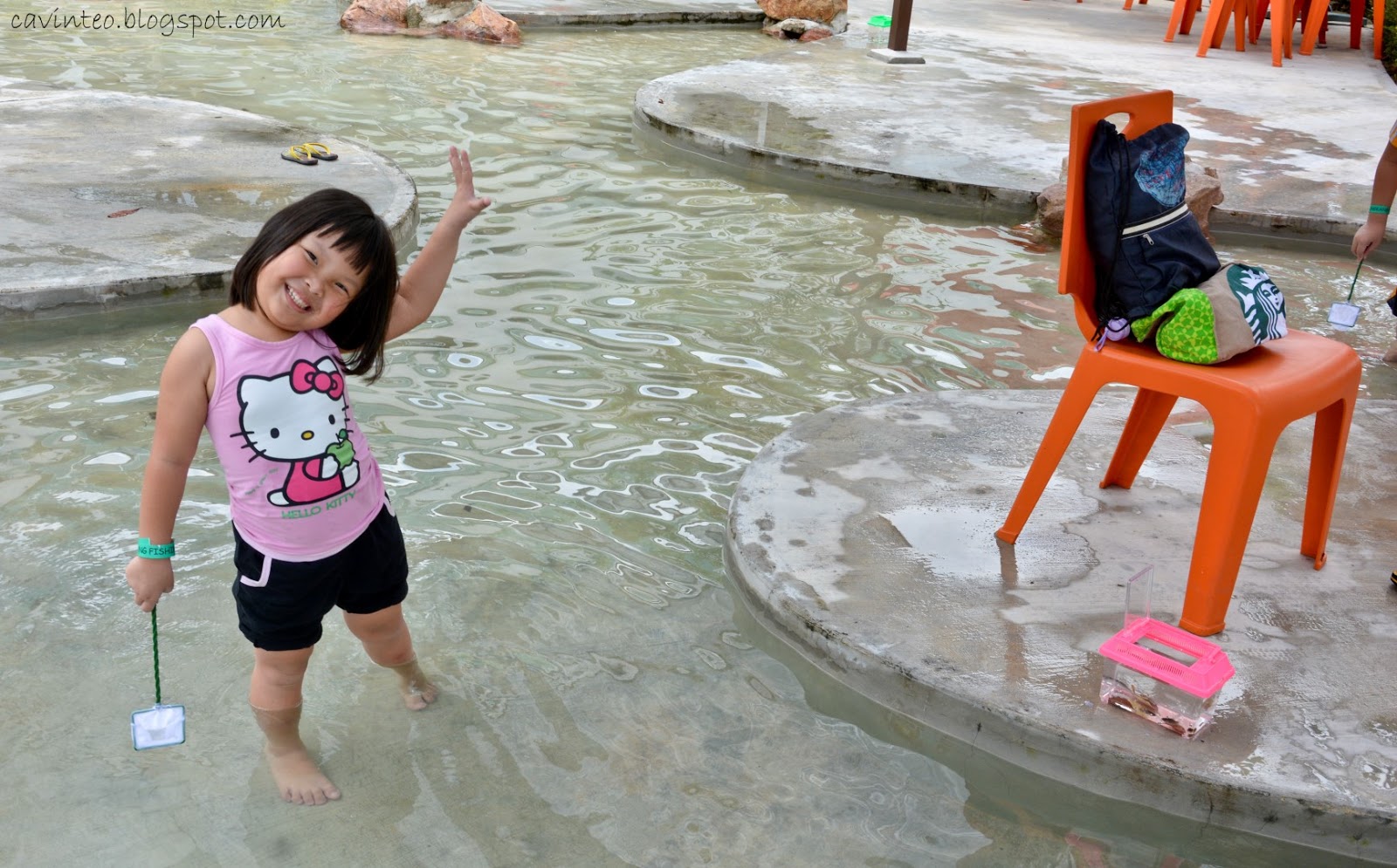 Entree Kibbles: Relive Longkang Fishing - A Popular Activity Among ...