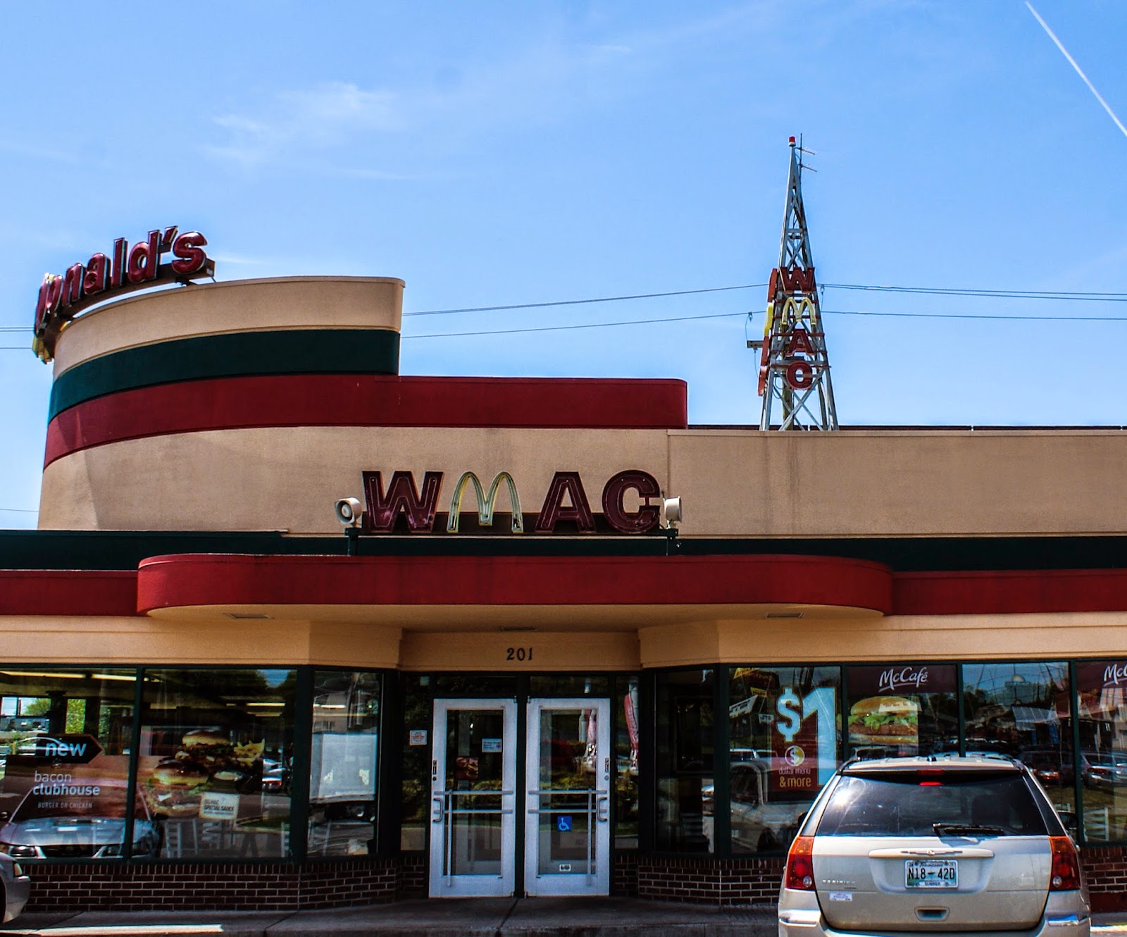 Travels of a Paradox: Nashville, TN 24-30 April 2014 Part 1 of 5