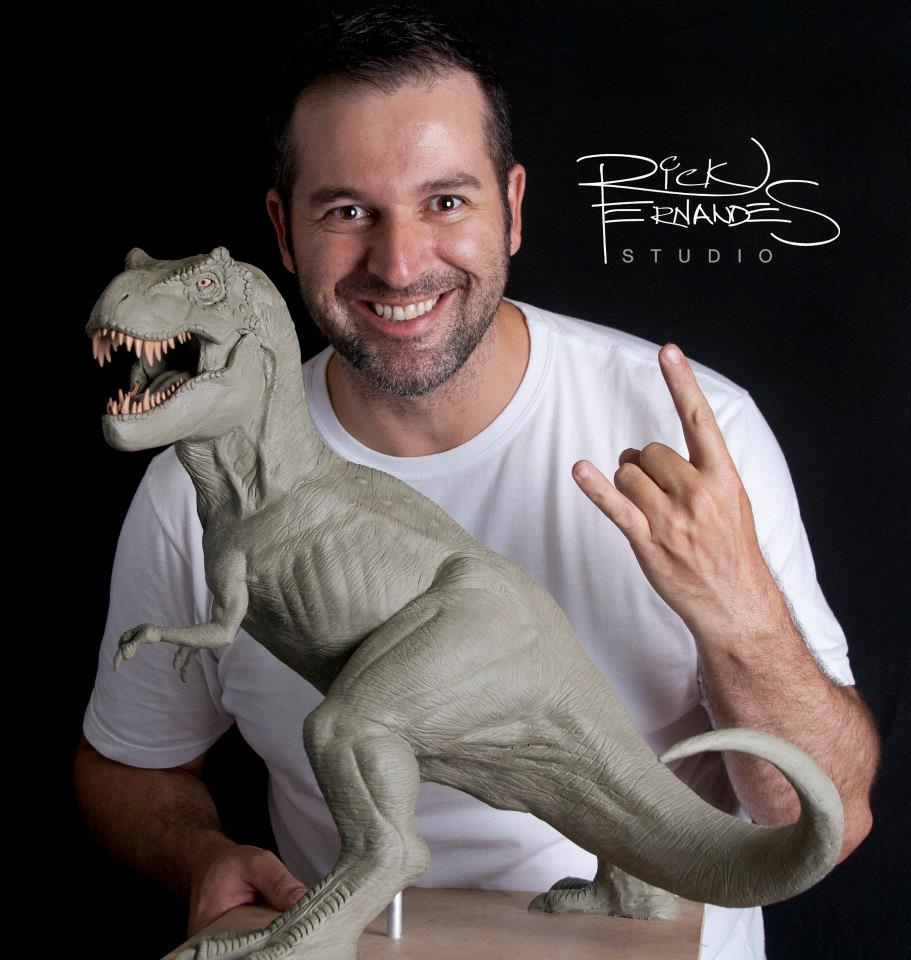 RICK FERNANDES: Workshop de escultura - Tiranossauro