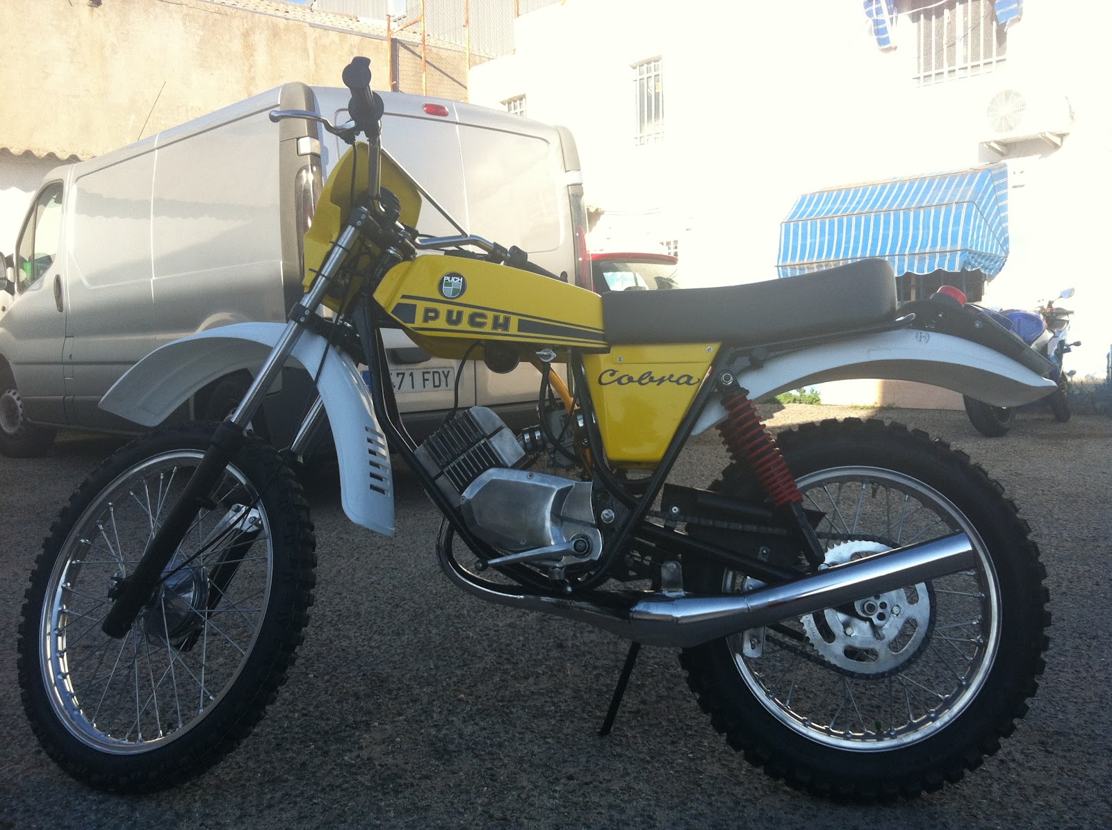 RESTAURACIONES FELIPE MARTIN MARTIN: RESTAURACION DE PUCH COBRA MC 75