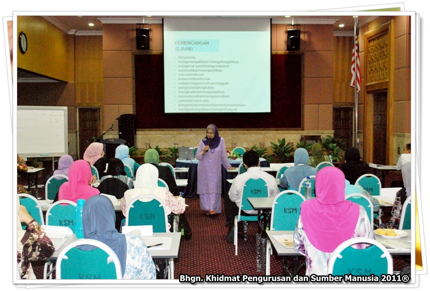 BAHAGIAN KHIDMAT PENGURUSAN DAN SUMBER MANUSIA: Kursus Penulisan ...