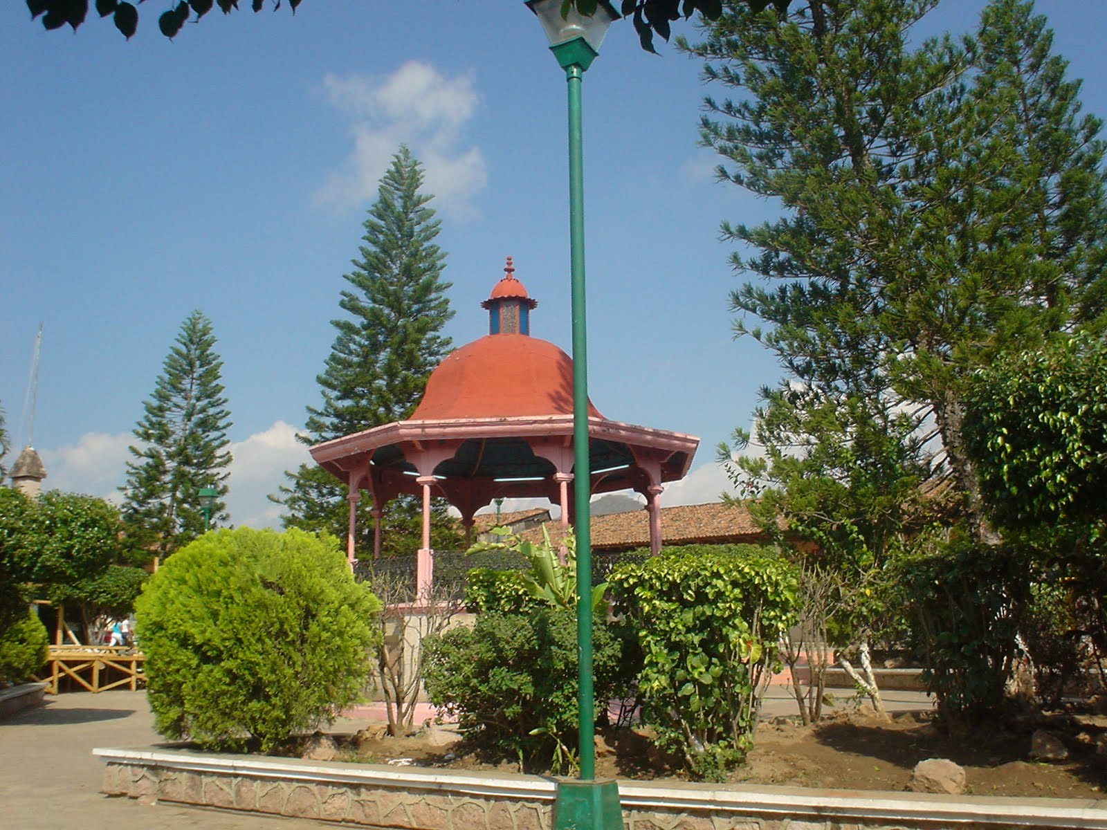 Diálogo con la Realidad desde la Literatura: EXTRAÑANDO MI PLAZA DE ...